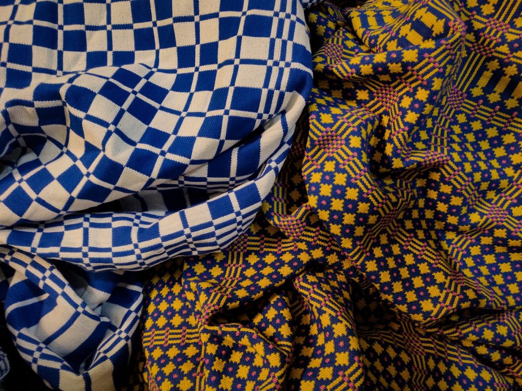 Kaleidoscopic World of Khes: Rich Textile Tradition of Punjab - Abirpothi