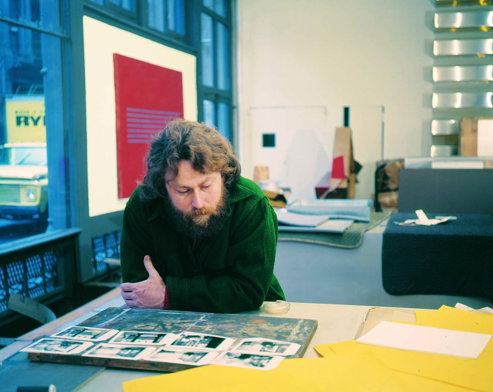 Minimalist Man: The Story of Donald Judd and His Artistic Form - Abirpothi