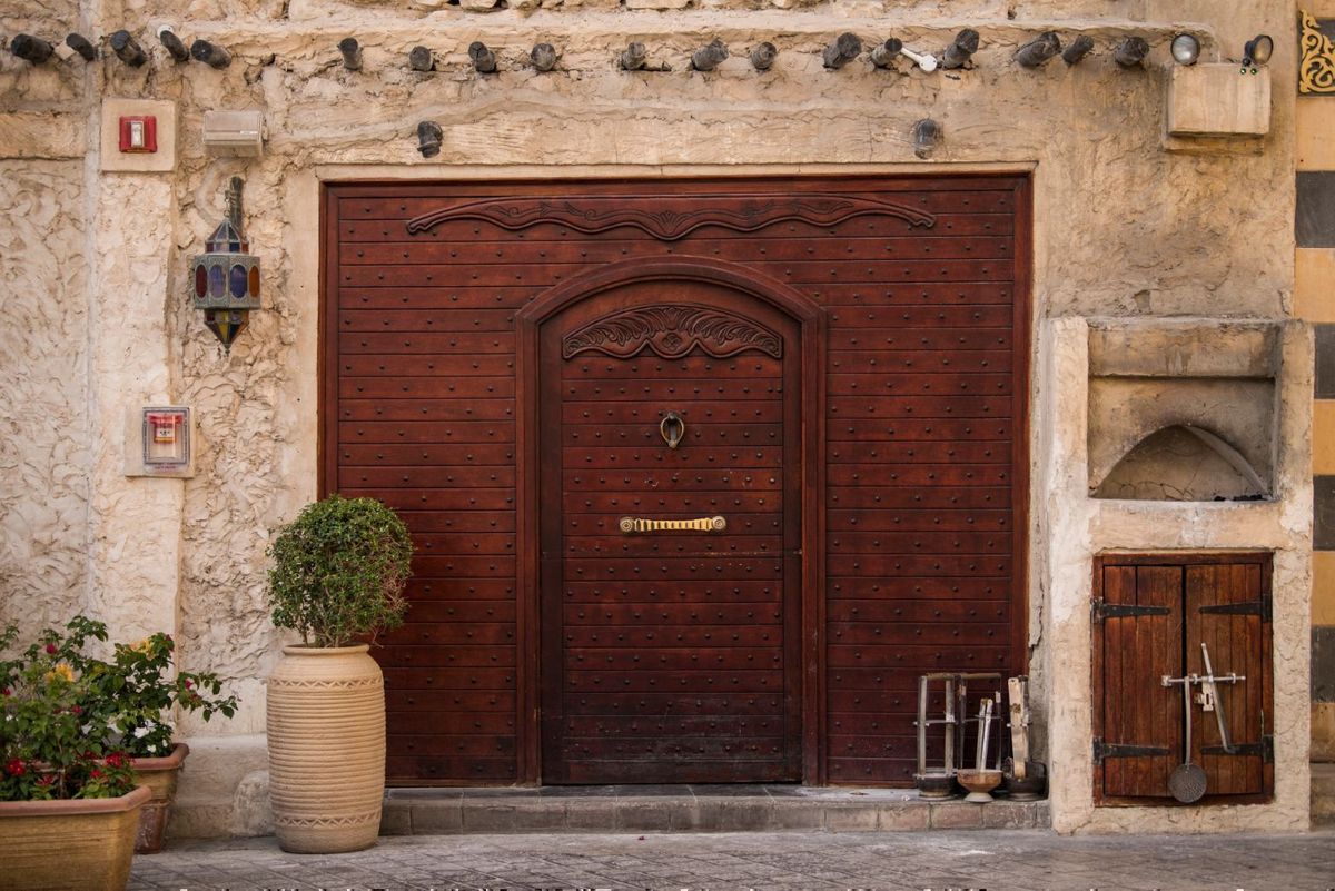 Main Door Designs for Homes: Enhancing Security and Aesthetics - Abirpothi